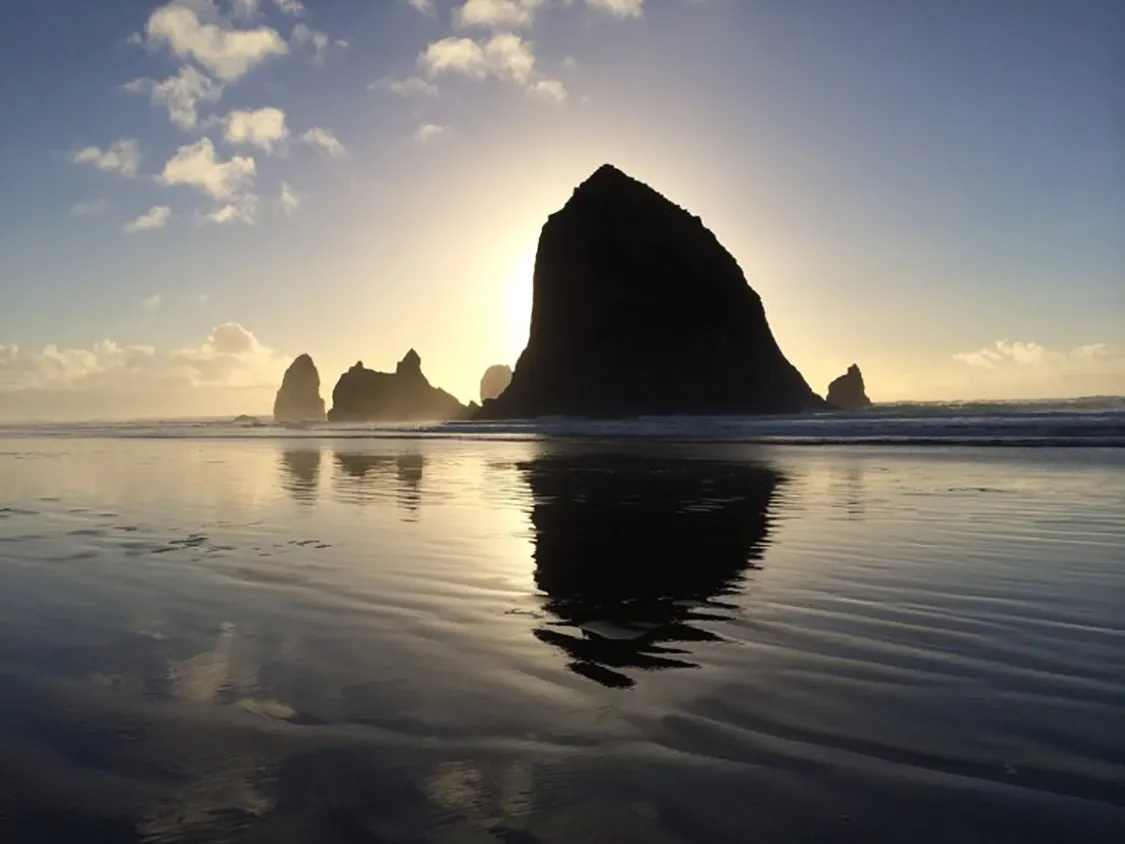 Cannon Beach Oregon: Goonies Rock & Scenic View
