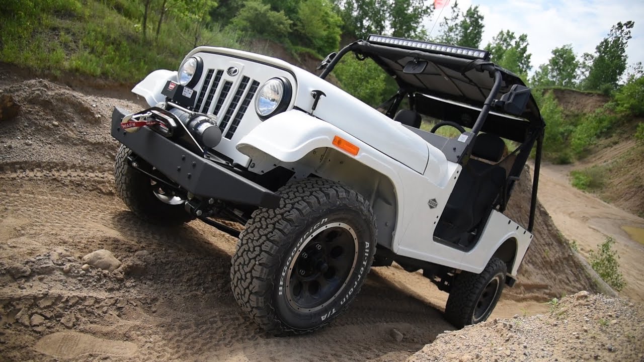 Exploring the Beautiful Features of Mahindra ROXOR jeep