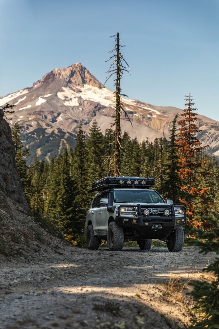 Custom Toyota Land Cruiser 200 Series