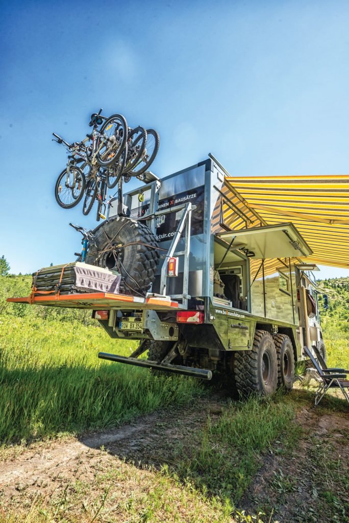 Overland Custom Camper: 6x6 MAN TGA