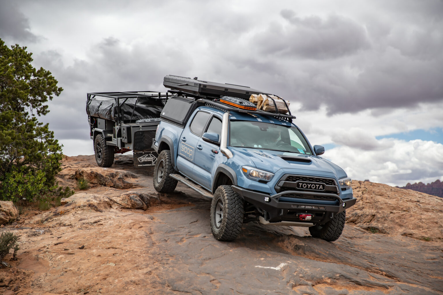 Overlanding in a Jeep: Essentials for the Ultimate Off-Grid Setup