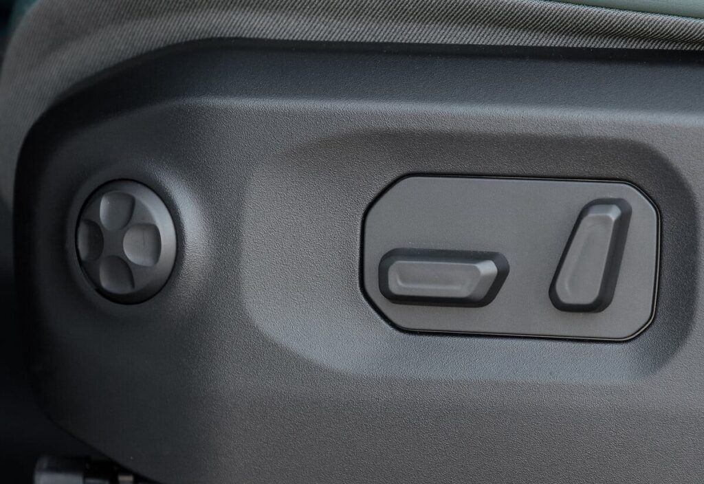 The Rise of the Electric Jeep: Conversions, Costs, and Capability